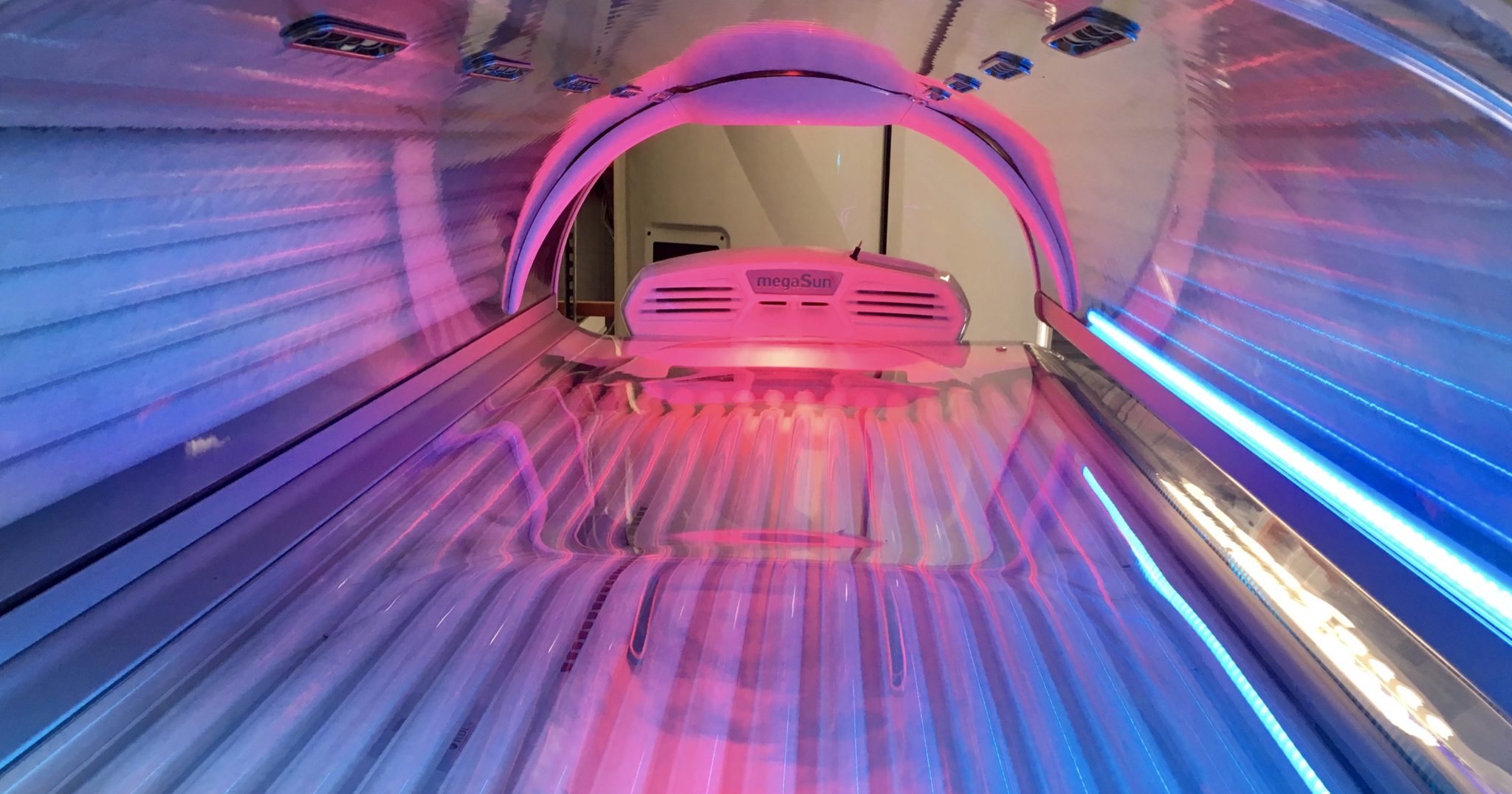 How to Clean a Tanning Bed: Step-by-Step Guide | Talking Tan